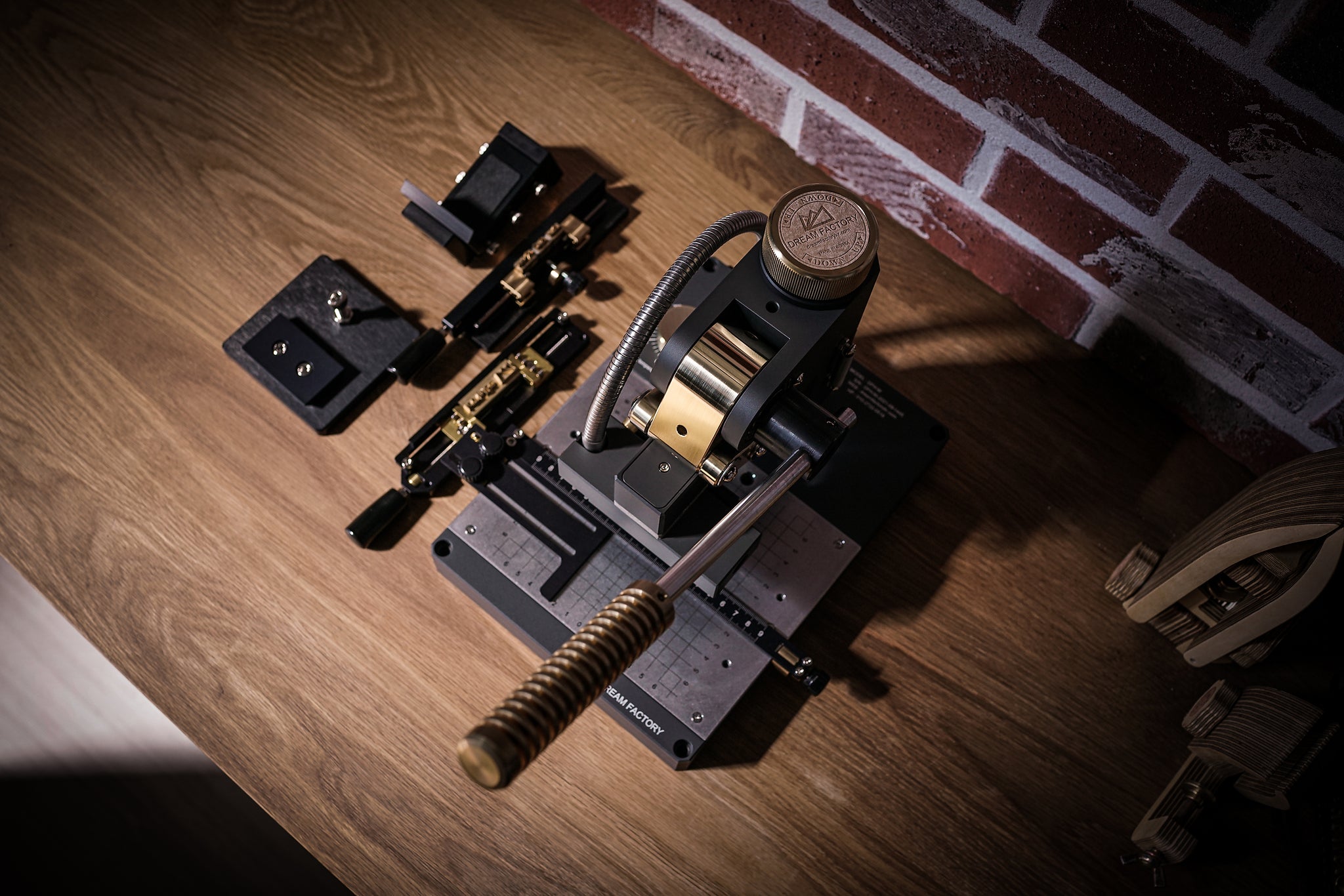 Stamping Machine – DreamFactory Leather Tools