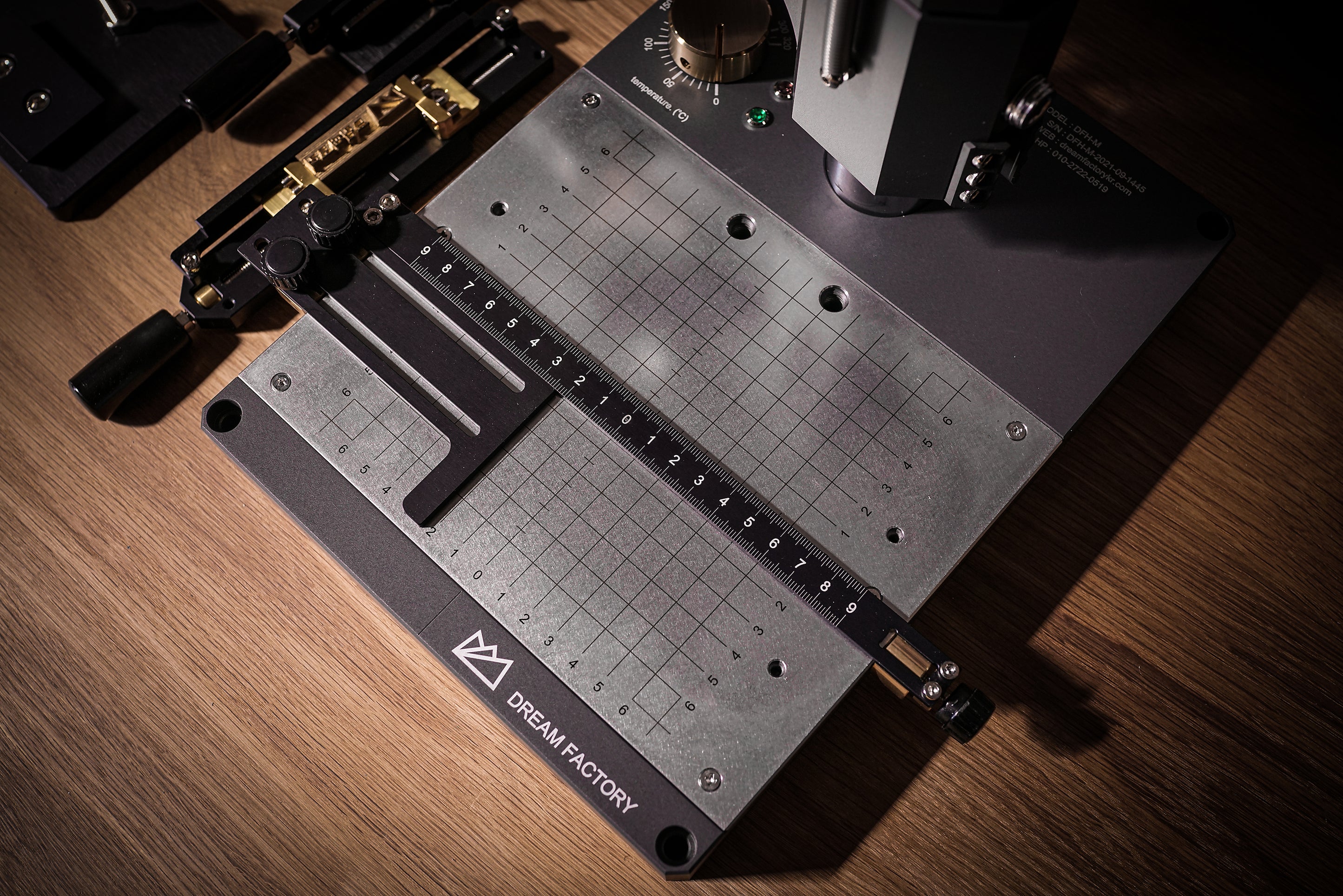 Stamping Machine – DreamFactory Leather Tools